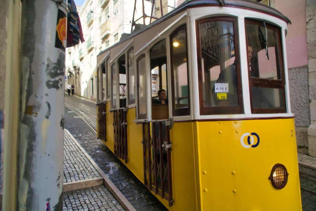 The Ultimate Guide to Public Transport in Manchester