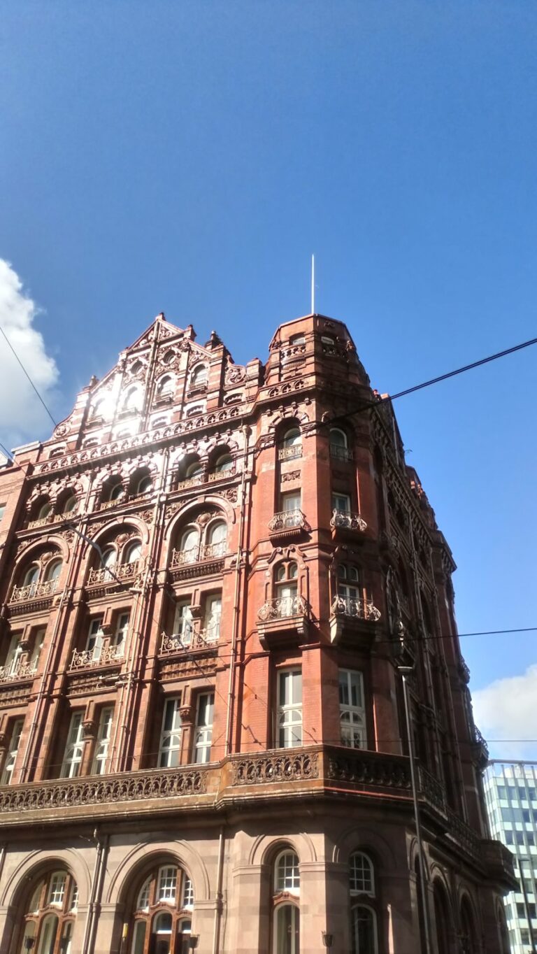 7 Most Iconic Manchester Buildings and Their History